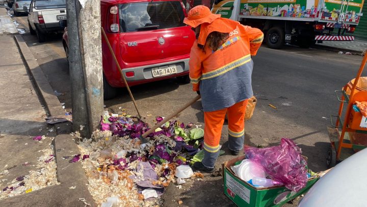 Prefeitura executa serviços de limpeza em vias da cidade - Prefeitura ... Prefeitura executa serviços de limpeza em vias da cidade - Prefeitura ...